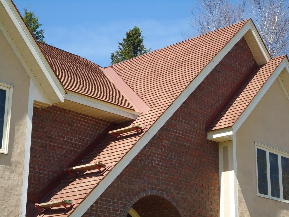 Waska's photo galleries of finished cedar homes