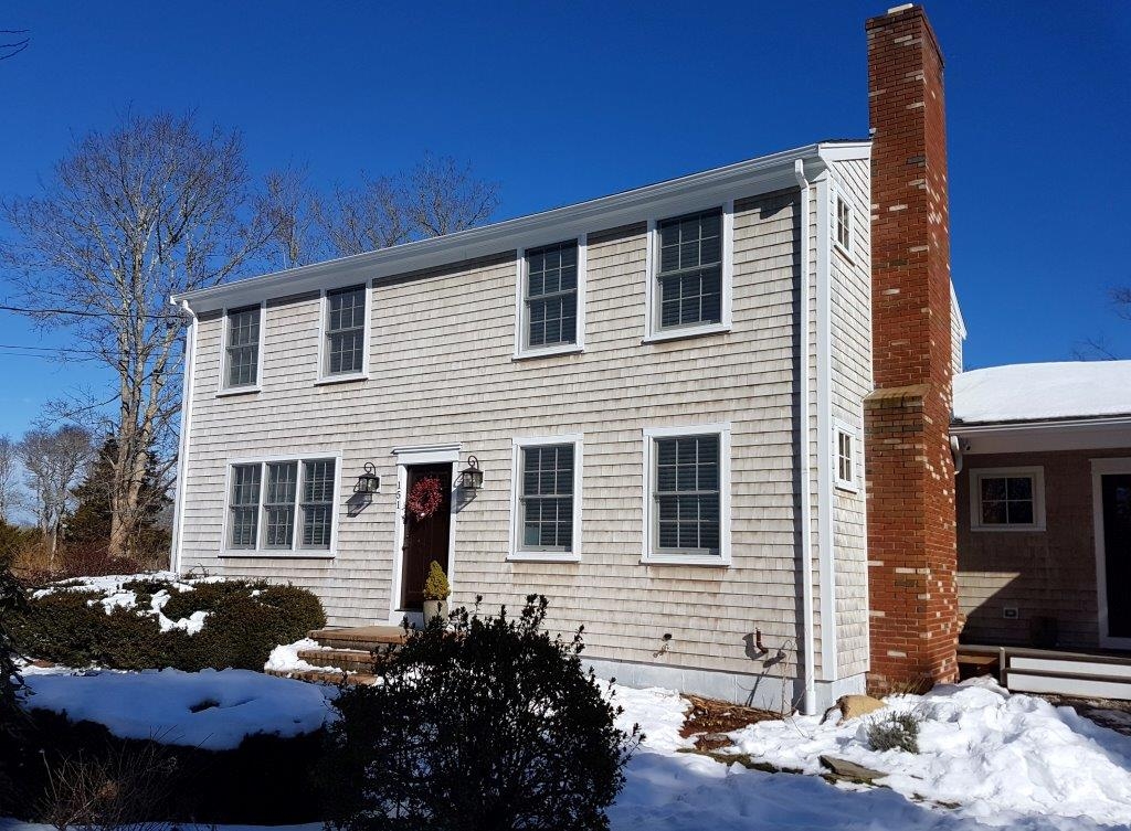 Waska's photo galleries of finished cedar homes